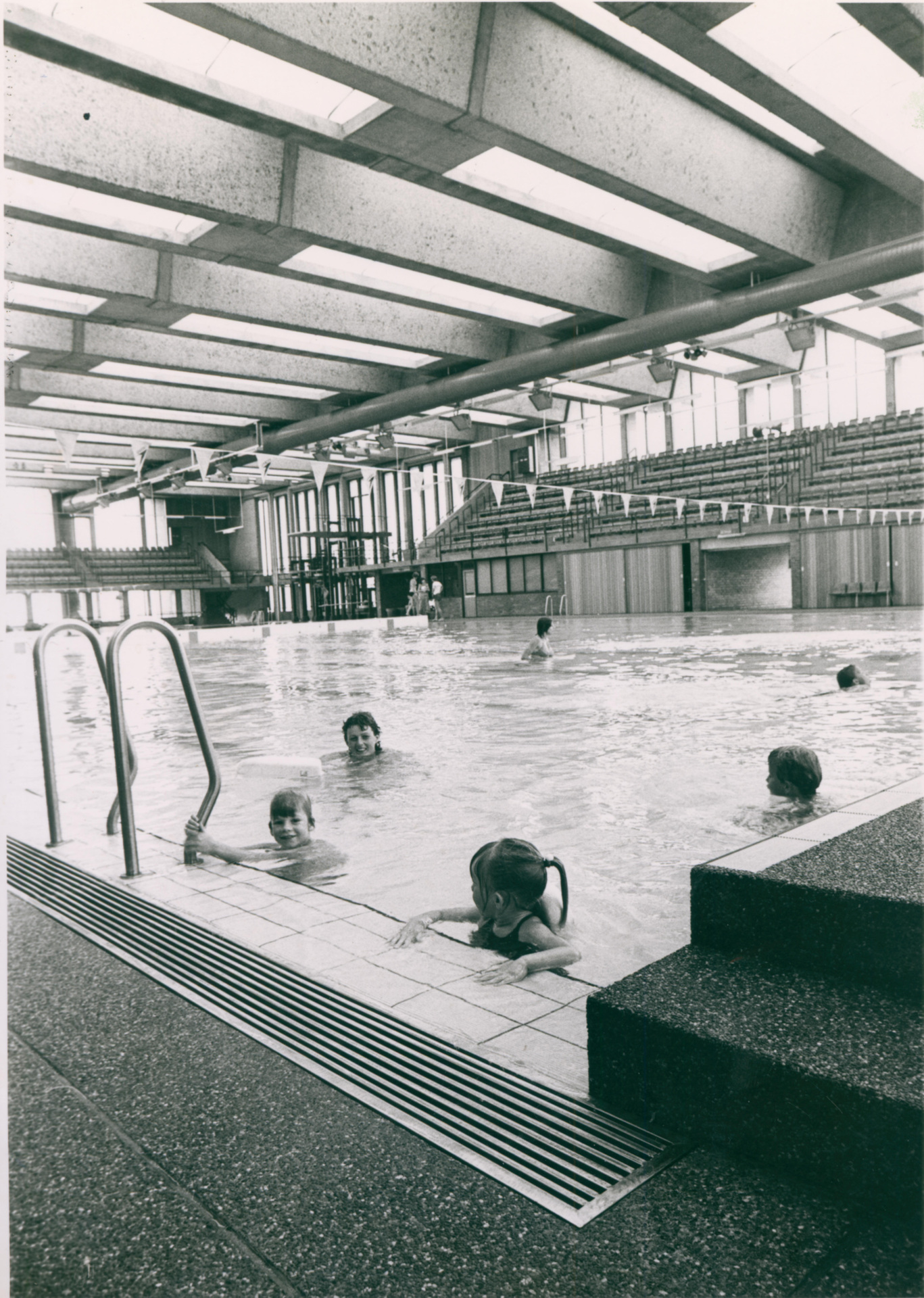 WARRINGAH AQUATIC CENTRE
