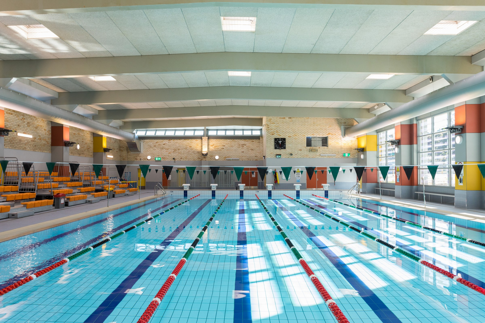 UNE INDOOR RECREATION CENTRE